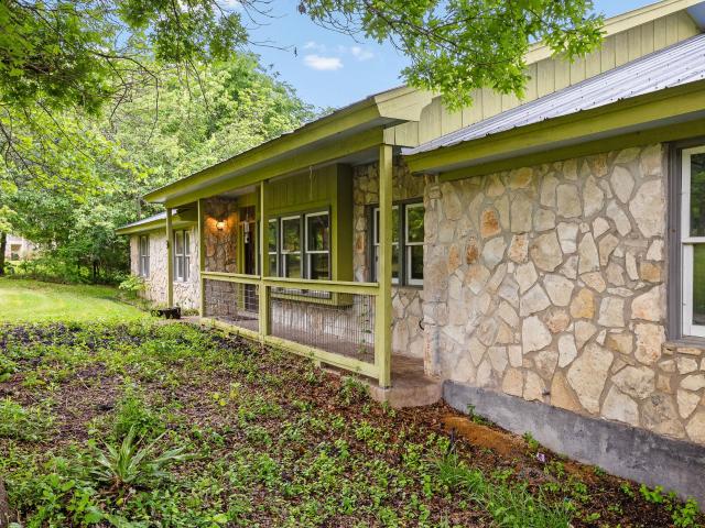 9 Shady Rock Ct