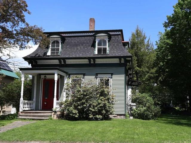 9 Shaw St, Lebanon, NH 03766