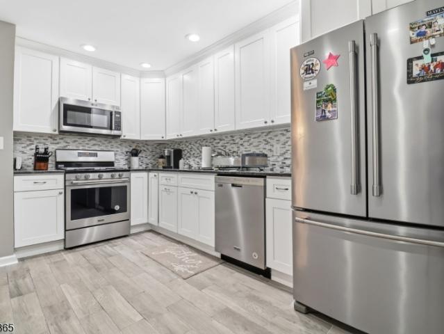 9 Shelley Pl