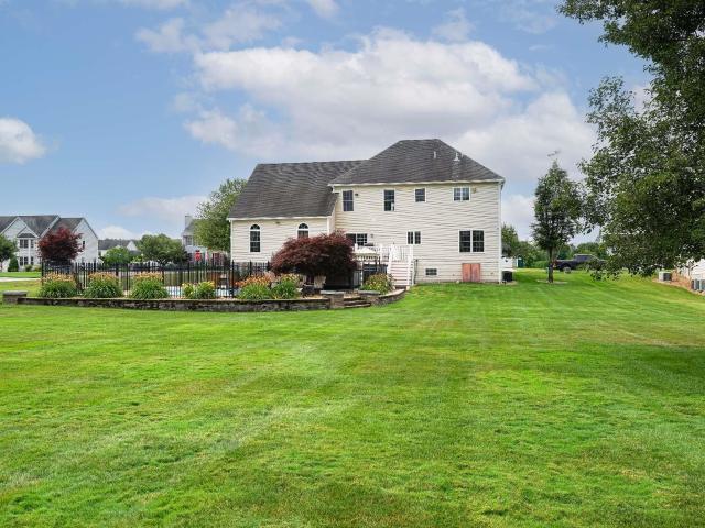 9 Shoreline Drive