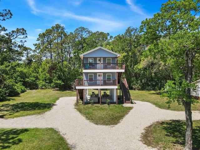 9 Shuler St, Eastpoint, FL 32328
