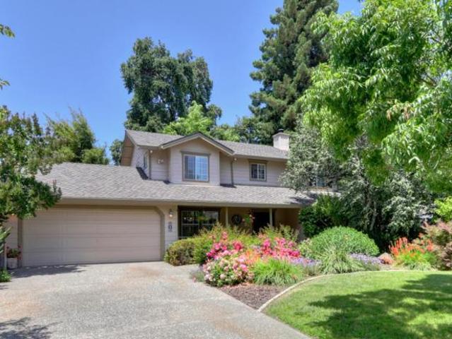9 Silmark Ct, Sacramento, CA 95831