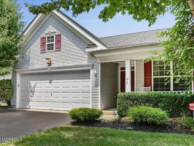 9 Silver Charm Road