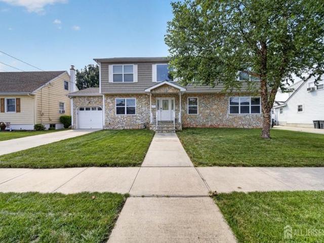 9 Skitka Ave, Carteret, NJ 07008