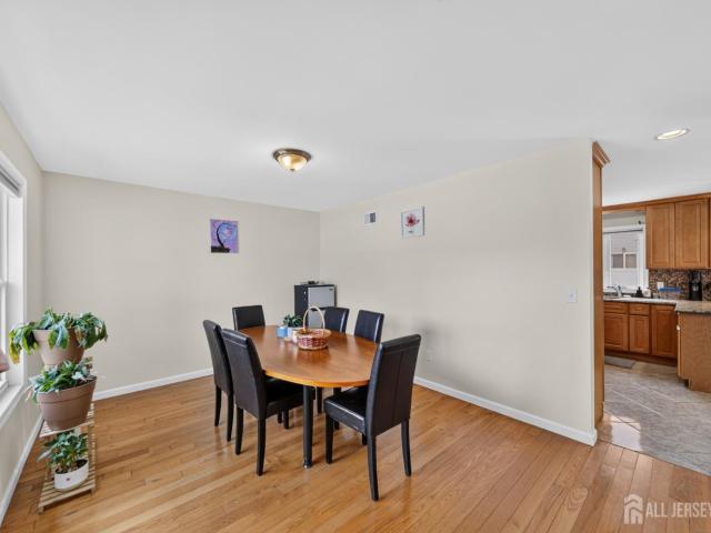 9 Skitka Avenue