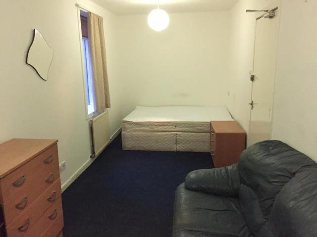 9 South Bridge, Cupar KY15, Room to rent, £365 pcm | PrimeLocation