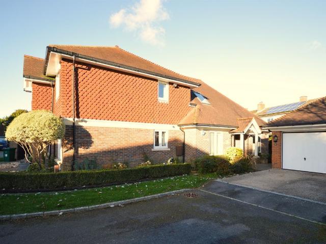 9 Spindrift Mews, Bosham, Chichester, West Sussex PO18, 4 bed semi detached house to rent, £2,250 pcm | PrimeLocation