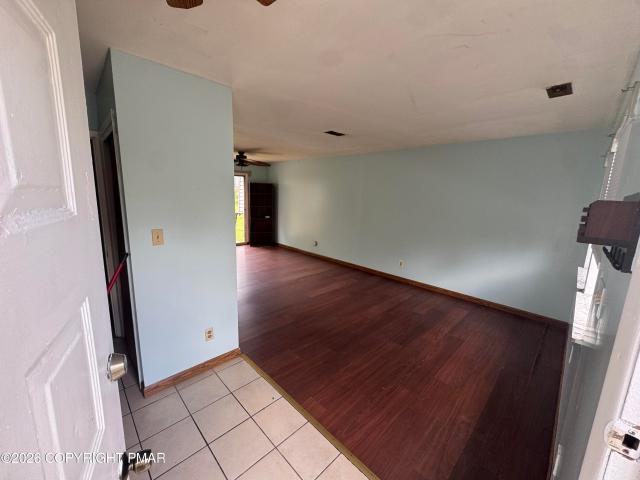 9 Spring Lane