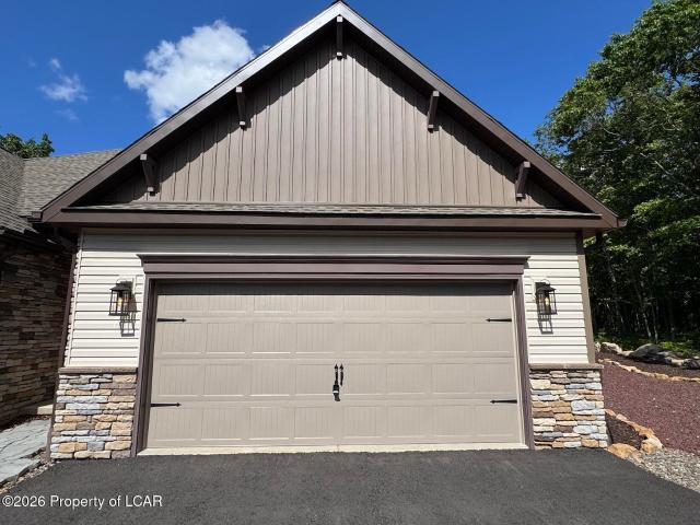 9 Tulip Tree Lane