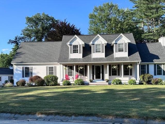 9 Taconic Dr, Amherst, NH 03031
