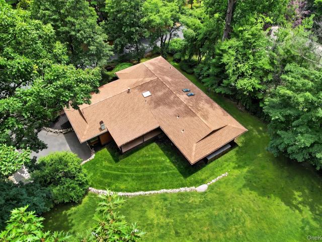 9 Tamarack Lane
