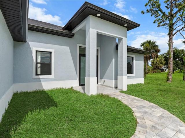 9 Tee View Rd, Rotonda West, FL 33947 | Compass