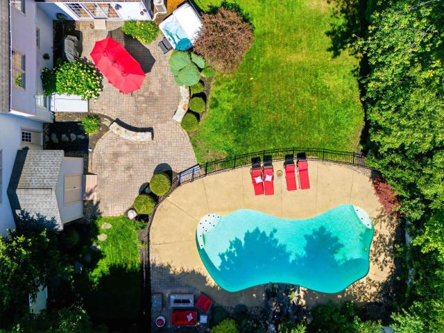 9 Tennyson Drive