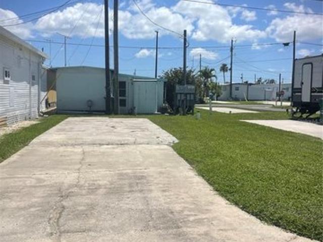 9 Tennessee St, Palmetto, FL 34221