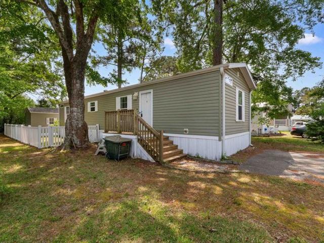 9 Topsail Ln, Murrells Inlet, SC 29576