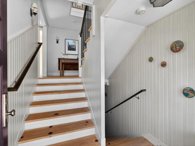 9 Towhee Lane
