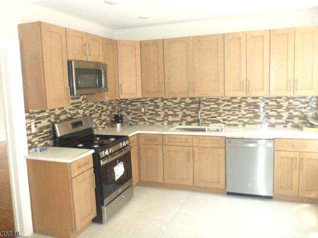 9 Vernon Ave # 3