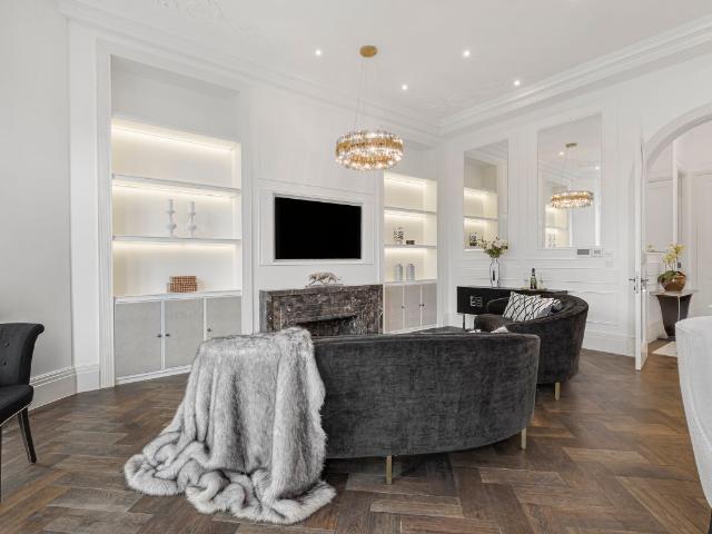 9 Vicarage Gate, London W8, 2 bed flat to rent, £13,498 pcm | PrimeLocation