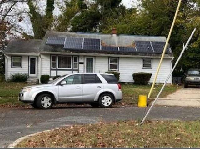 9 Vicky Ct, Trenton, NJ 08610