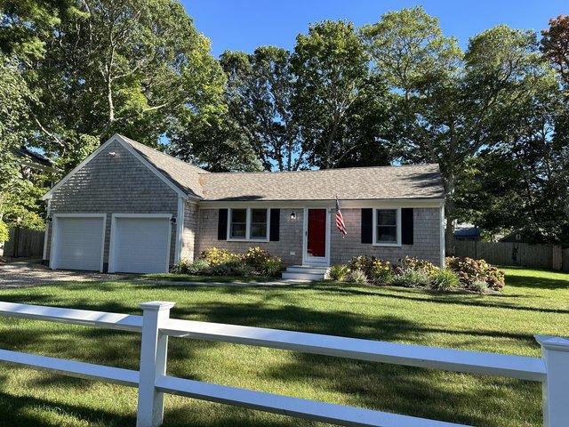 9 Victory Ln, South Yarmouth, MA 02664