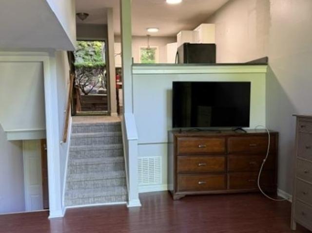 9 Village Way Unit 1