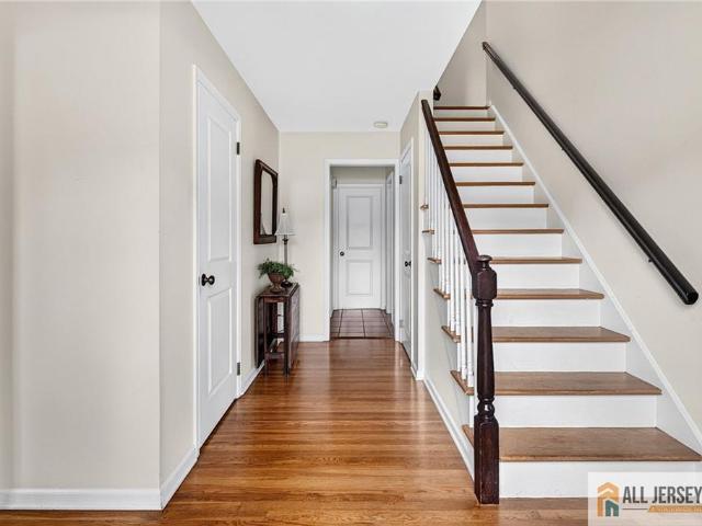 9 Wynnewood Drive