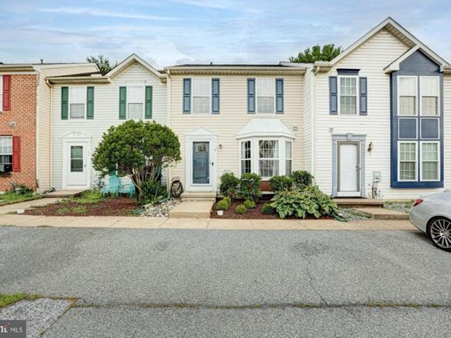 9 W Christina Pl, Newark, DE 19702