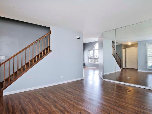 9 W Dahlia Lane
