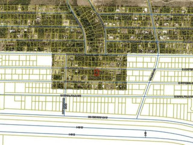 9 W Juniper Ave, Defuniak Springs, FL 32433