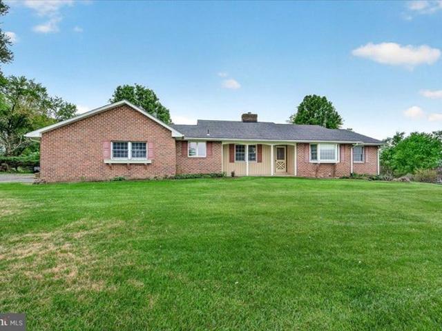 9 W Obrecht Rd, Sykesville, MD 21784