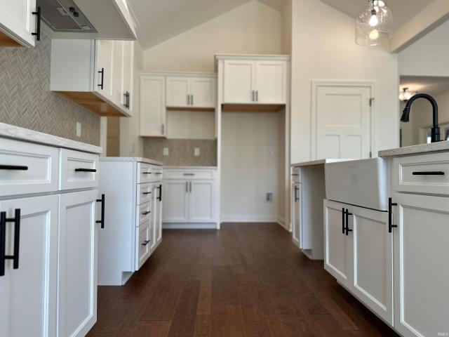 9 W South St, Upland, IN 46989 | MLS #202613