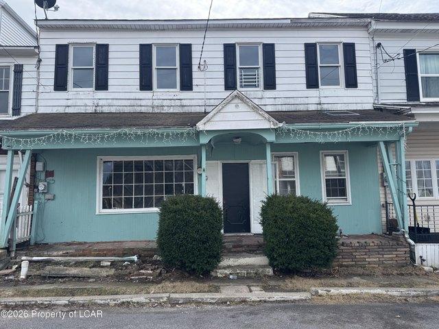 9 W Pine St, Sheppton, PA 18248