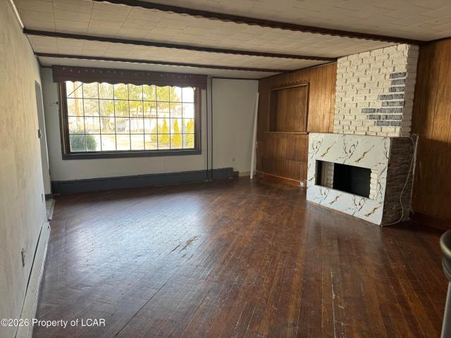 9 W Pine Street