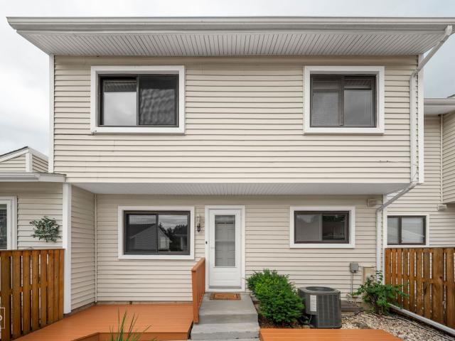 9 Wake Robin Court