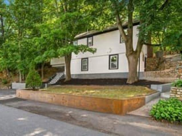 9 Walden Pond Ave, Saugus, MA 01906