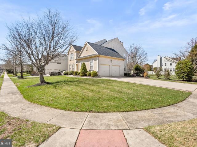 9 Waters Edge Dr, Riverside, NJ 08075 | MLS #NJBL2107