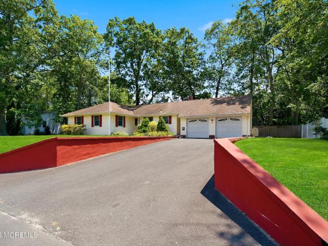 9 Wayside Drive