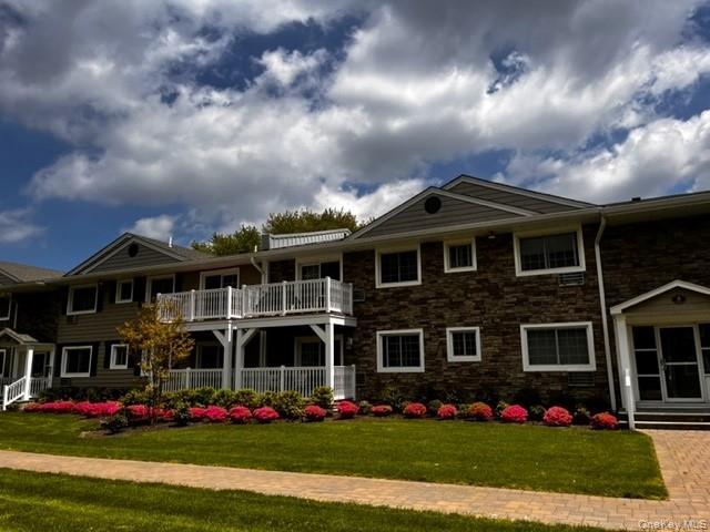 9 Williams Blvd, Unit 61D, Lake Grove, NY 11755 | MLS #914114 | Compass