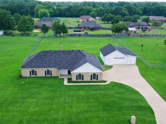 9 Willow Bnd, New Boston, TX 75570