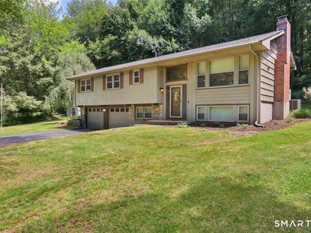 9 Willow Stream Dr, Vernon, CT 06066
