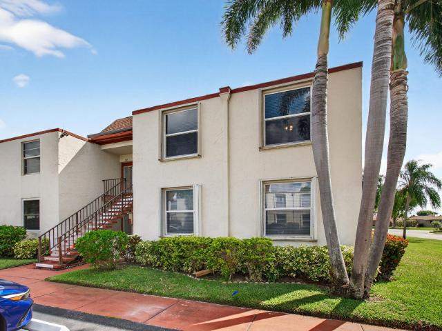 9 Willowbrook Ln, Unit 208, Delray Beach, FL 33446 | MLS #B26008