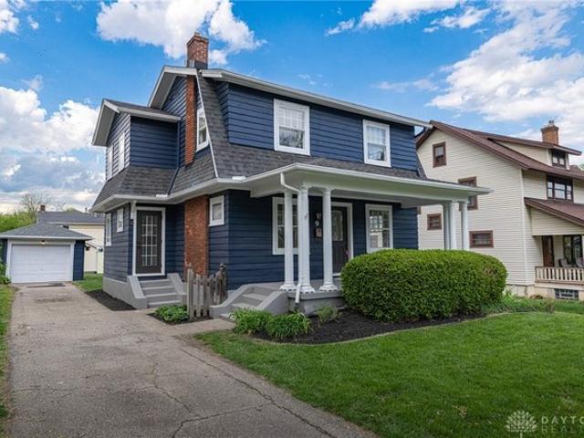9 Wiltshire Blvd, Oakwood, OH 45419
