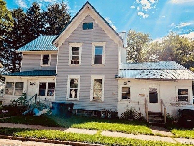9 Winter St, Cortland, NY 13045