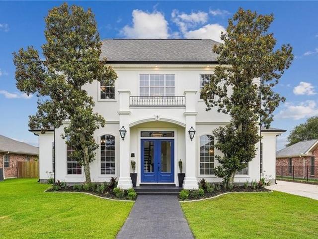9 Woodlake Blvd, Kenner, LA 70065