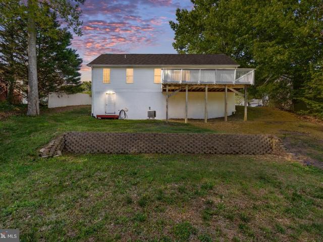 9 Yucca Drive