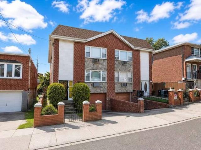 9 16 128th St, College Point, NY 11356