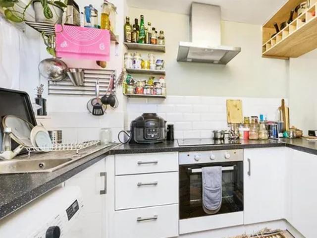 9 18 Littlecombe Close, London, SW15 3HD, United Kingdom | 1 bed apartment for rent #139403266 | Rentberry