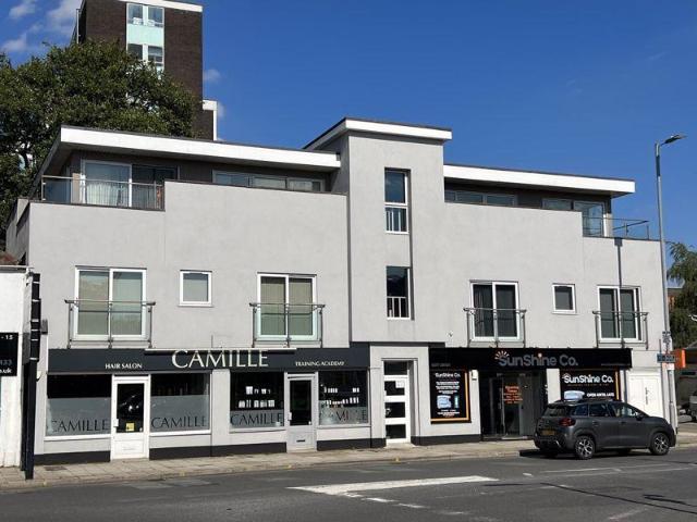 9 11 Ongar Road, Brentwood CM15 2 bed apartment to rent £1,475 pcm £340 pw