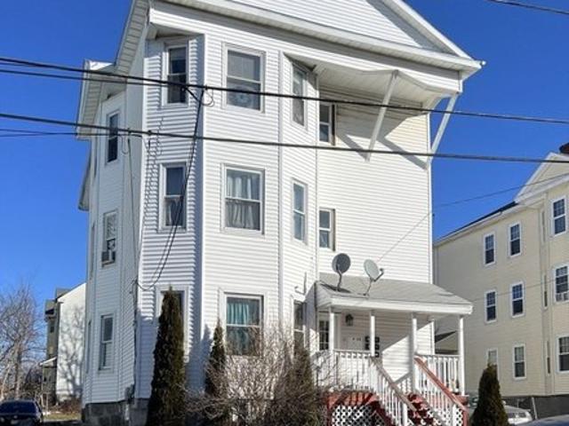 9 1/2 Bourne St, Worcester, MA 01606