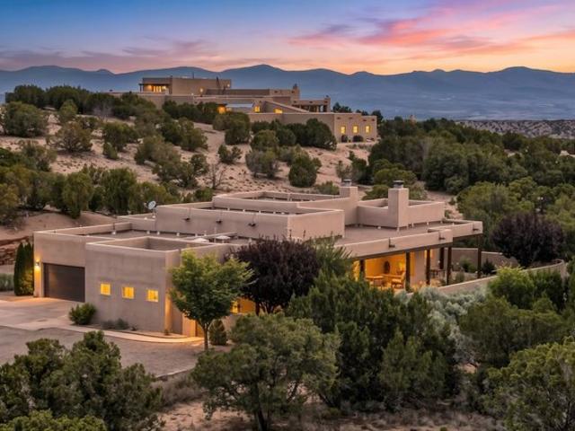 9B Paseo Del Pajaro, Santa Fe, NM 87506